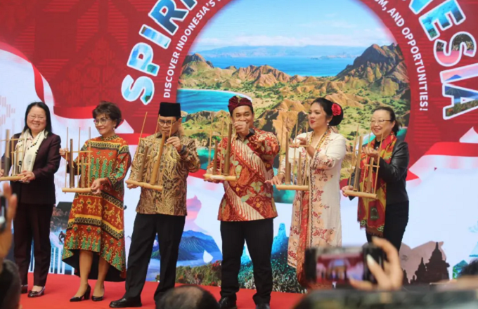 Kemenparekraf Promosikan Parekraf Indonesia di Dua Kota di Tiongkok ...